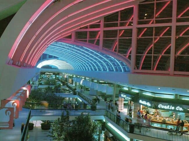 30+ Nostalgic Mall Images Showing Why Previous Generations Spent All ...