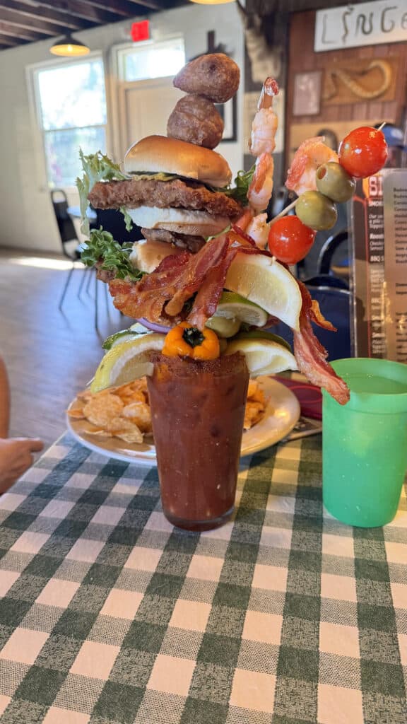 40 Ridiculous Times Restaurants Served Food On Literally Anything But A ...