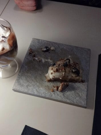 40 Ridiculous Times Restaurants Served Food On Literally Anything But A ...