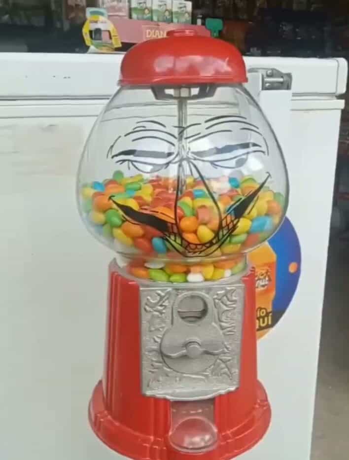 45 Hilarious "Blursed" Pictures That Are Equal Parts Blessed And Cursed ...