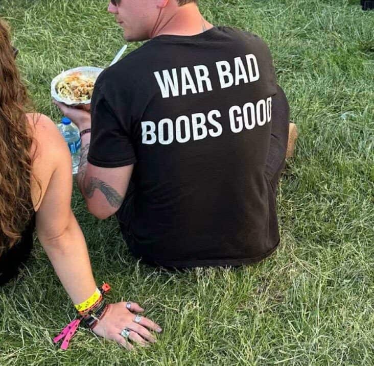 45 Hilarious "Blursed" Pictures That Are Equal Parts Blessed And Cursed ...