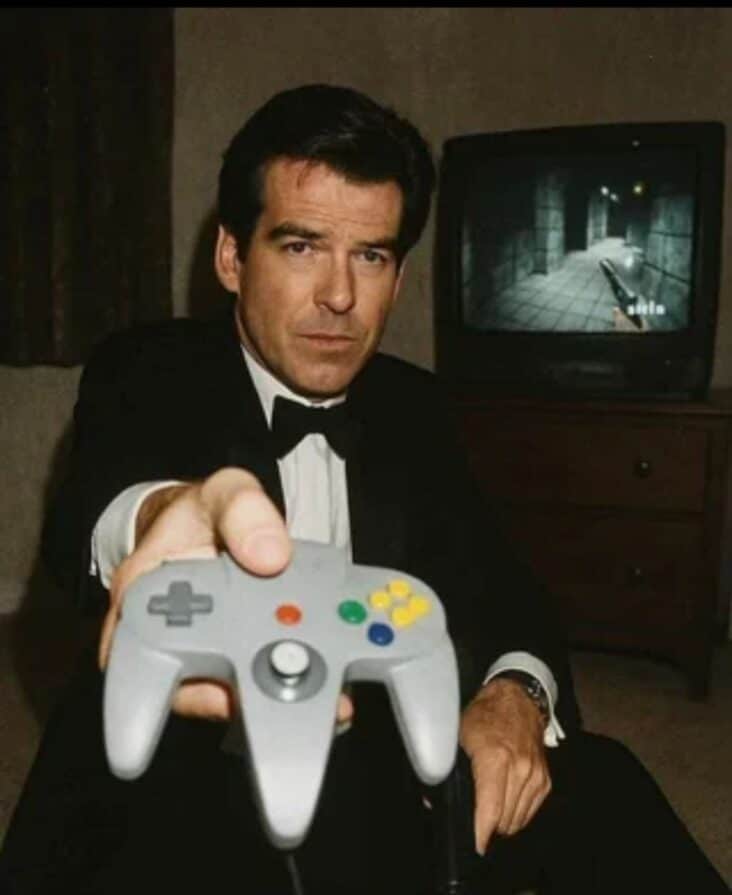 50 Unhinged Pictures That Have No Business Going This Hard