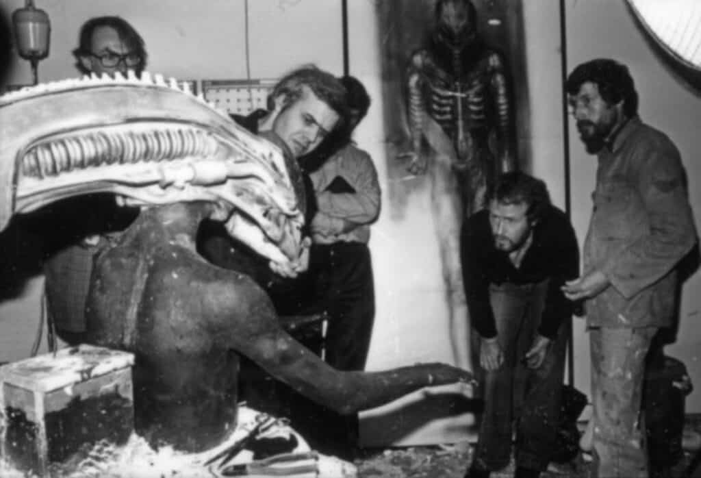 46 Iconic Behind The Scenes Special FX Shots From The Movies We Love