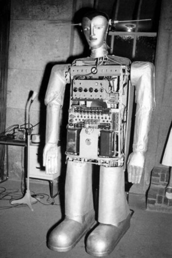 42 Old School Robots From Before AI Beep-Booping In That Retro Way
