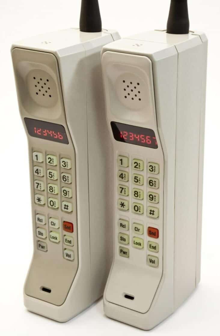 35 Nostalgic '80s Tech Pictures Showing We're All Storing On Our Mental ...