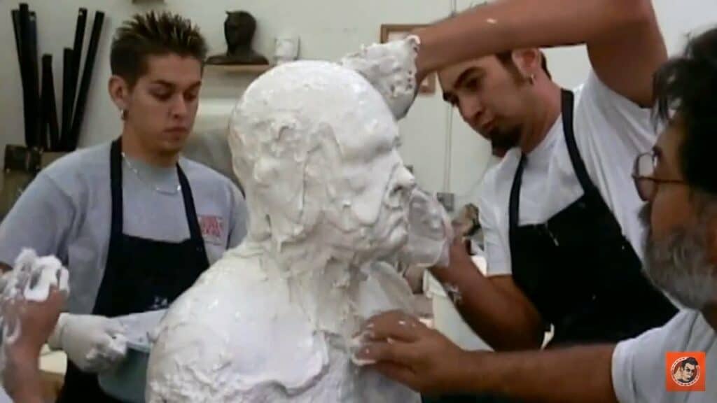 32 Real Behind The Scenes Pics From Movies, Shows, And Games So Weird ...