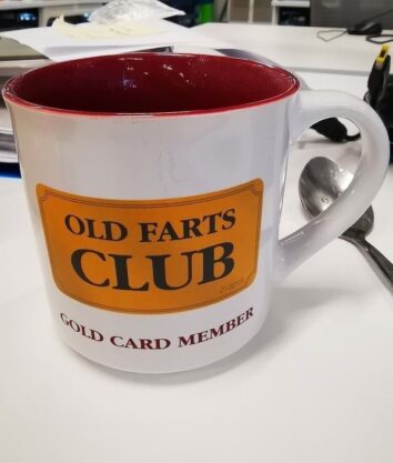 45 Funny And Unhinged Coffee Mugs That Somehow Made It To Work Desks ...