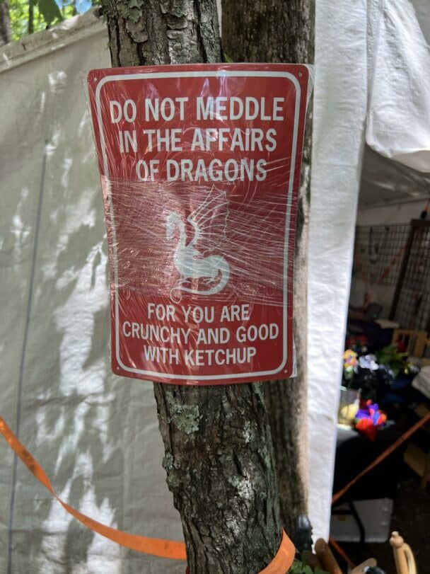 30 Hilarious Signs That Prove The World Is Just One Big Meme (June 7, 2025)