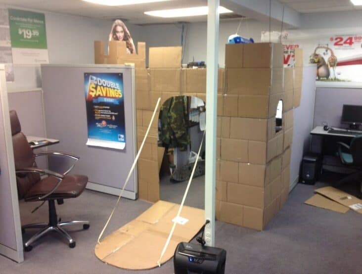 20 Cubicle Memes For Office Workers Boxed Up In Their 9-To-5