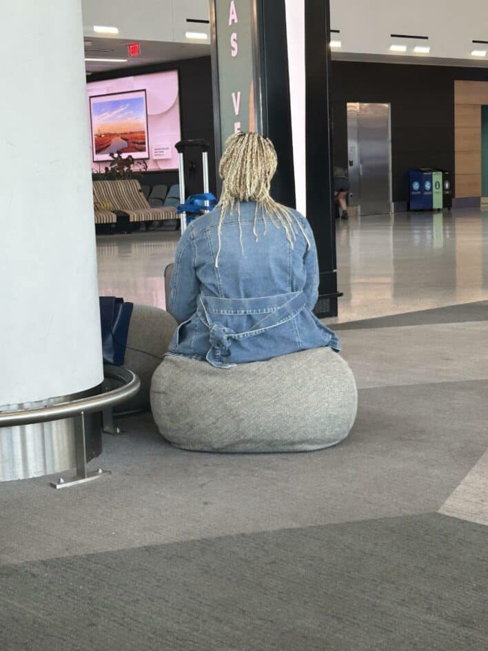 25 Optical Illusion Pictures That Made Our Brains Poop Their Pants