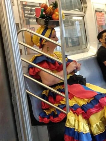 36 Funny Subway Pictures So Unhinged We Missed Our Stop From Laughing