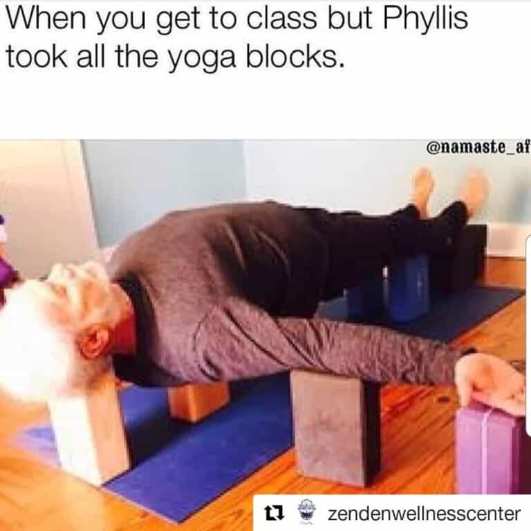 35 Funny Yoga Memes That’ll Leave Your Chakras Shook And Your Core Sore ...