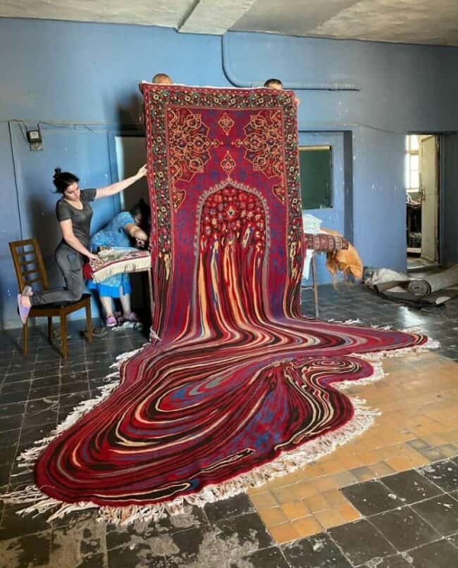 45 Incredible Pictures That Seem AI Or Photoshopped, But Are 100% Real