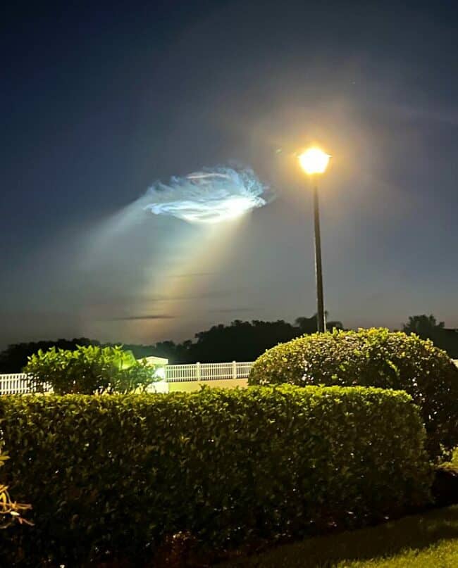 45 Incredible Pictures That Seem AI Or Photoshopped, But Are 100% Real