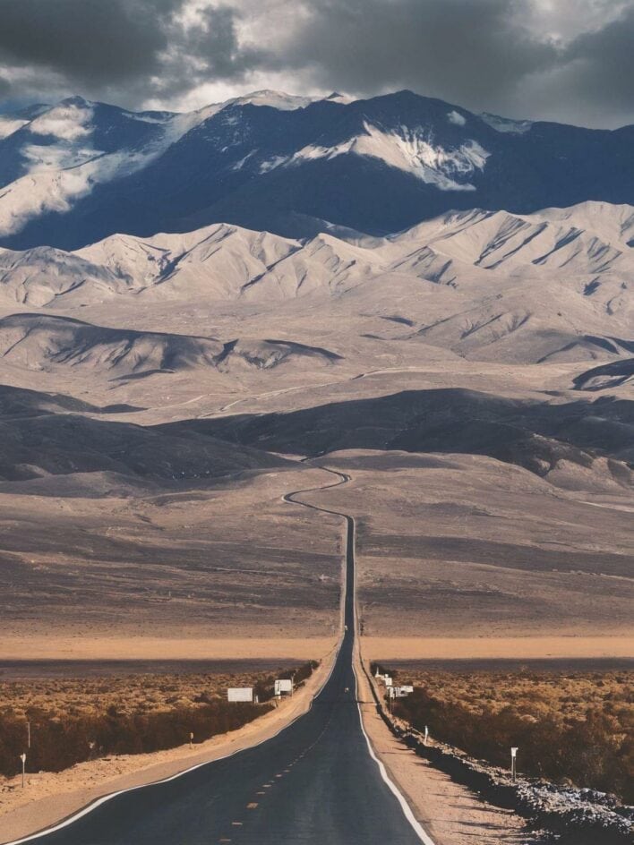 30 Liminal Spaces That Made Us Feel Like Reality Has Some Holes In It