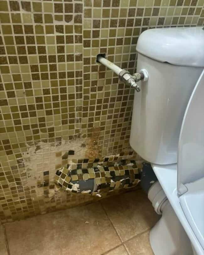 35 Hilariously Weird Design Fails From Folks Who Said "Eh, Good Enough"