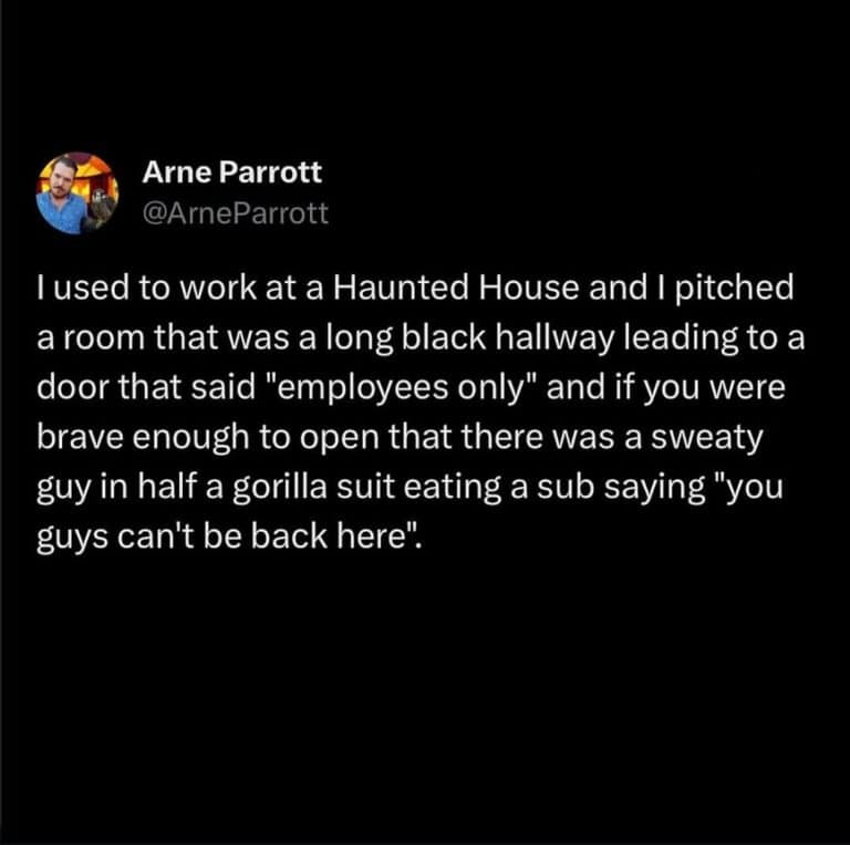 40 Funny Haunted House Memes That’ll Have You Running For The Exit