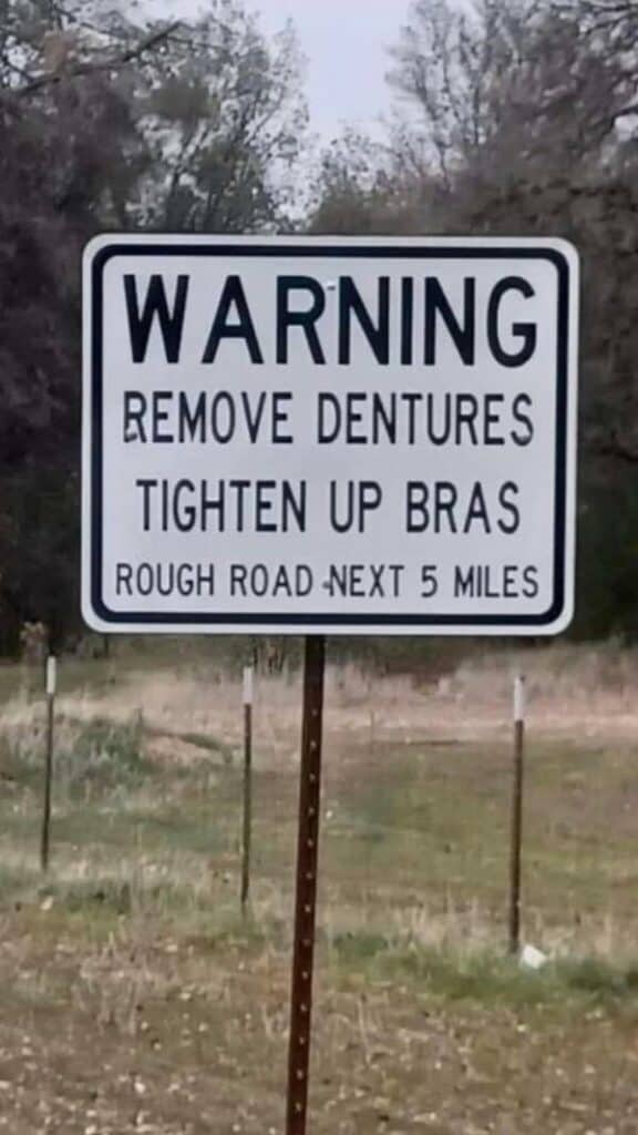 35 Funny Signs That Made People Stop And Laugh