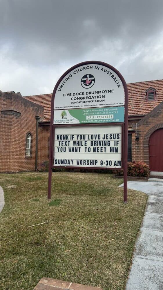 35 Funny Signs That Made People Stop And Laugh