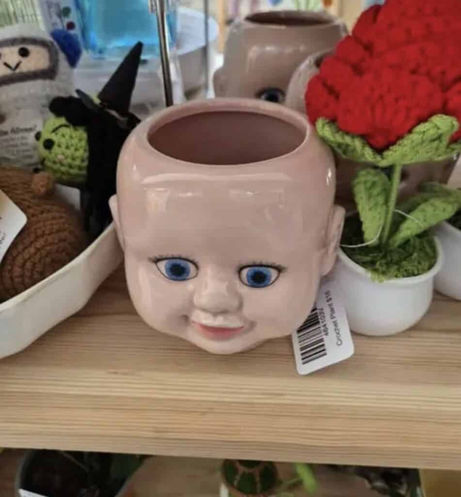 30 Unhinged Artisans Who Have Awful Taste, But Great Execution