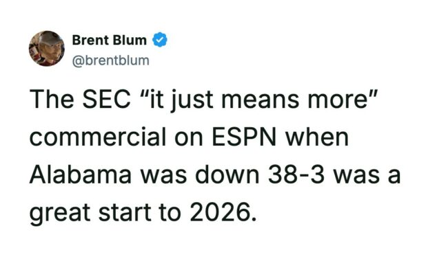 30 Funniest Tweets About College Football Bowl Season That Prove Chaos ...