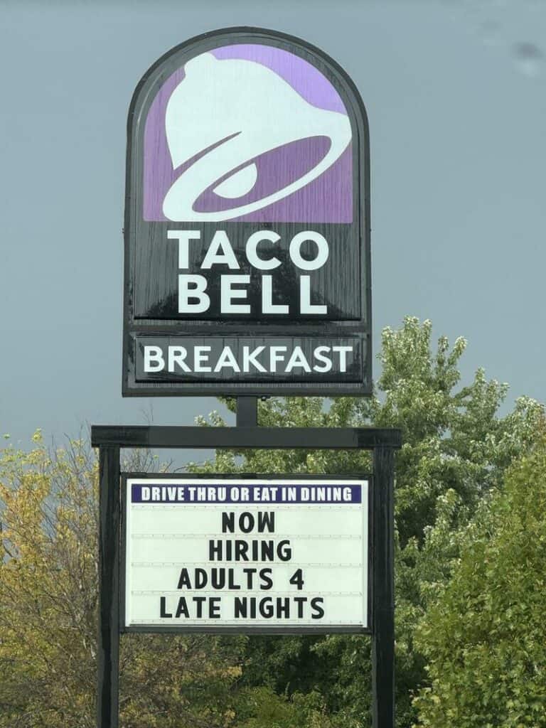 25 Fast Food Now Hiring Signs That Are Funnier Than They Should Be