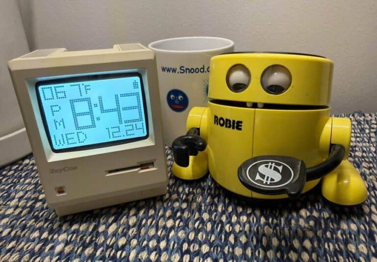 35 Retro Tech Pictures from The 70s Through The Early 00s Showing How ...