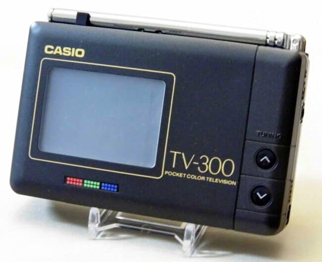 35 Retro Tech Pictures from The 70s Through The Early 00s Showing How ...