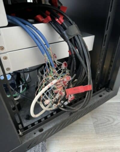 30 Ridiculous Electrician Fails That Prove Even Trade Schools Have D ...