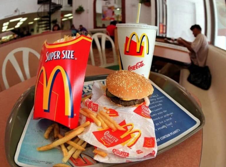 30 Nostalgic McDonald's Pictures From The '90s That Feel Like A Time ...