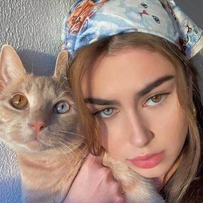 40 People Share Photos With Their Pets To Show The Uncanny Resemblance