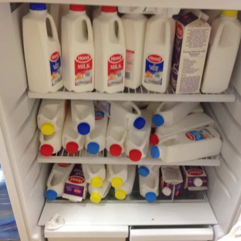 40 Times The Office Fridge Exposed The Worst Coworkers Imaginable